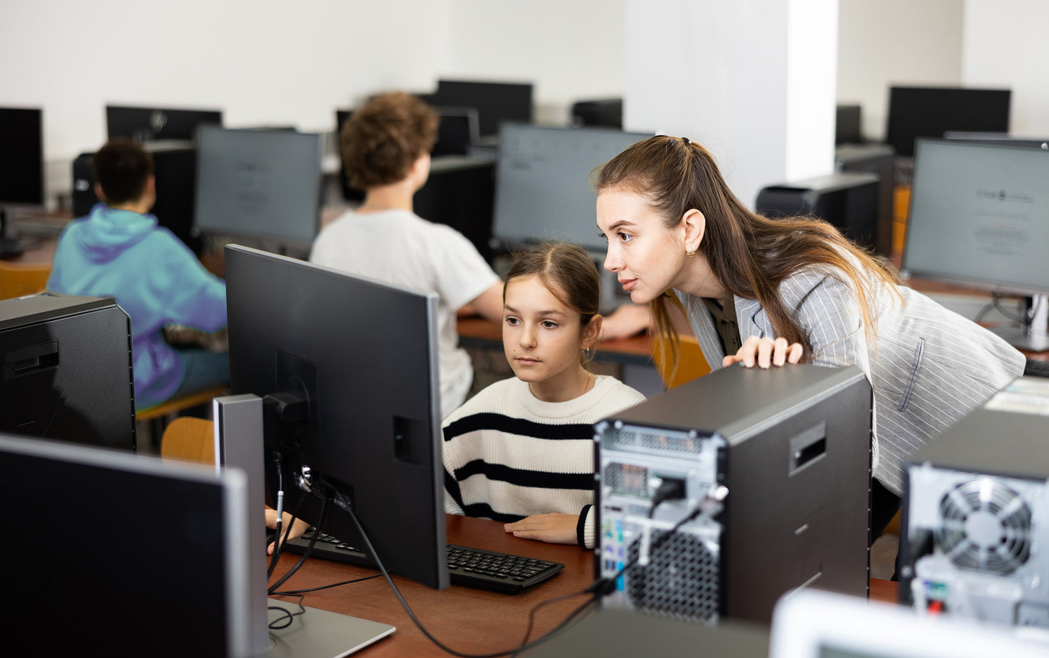 System Liquidation | Buy Refurbished Laptops, PCs & Monitors