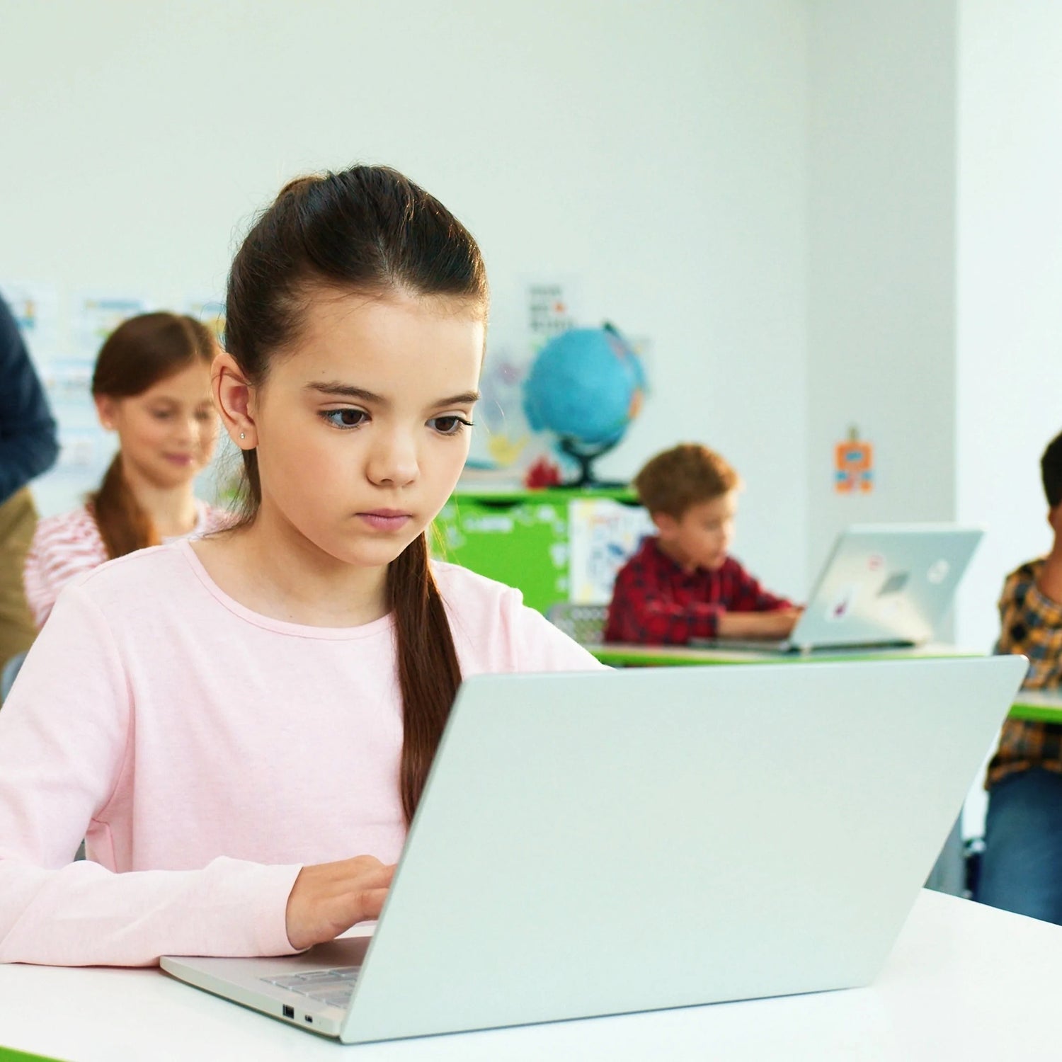 Bulk Refurbished Computers - K-12 Schools – System Liquidation